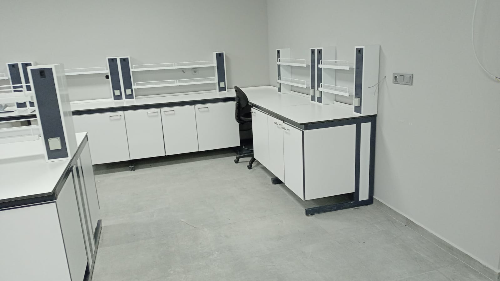 MonoLab Laboratuvar Çözümleri - C-Frame Bench Systems